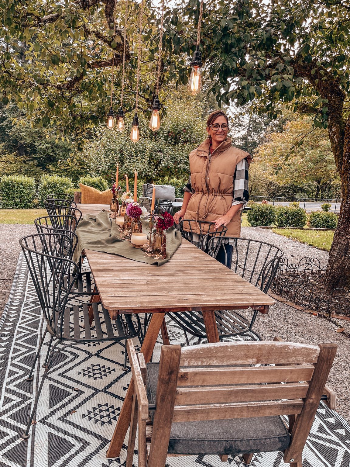 Outdoor Tablescape Ideas For Thanksgiving – Hallstrom Home